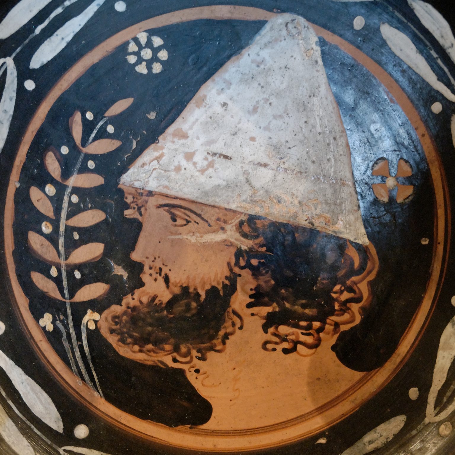 El gorro frigio: simbolismo y confusiones | Phileas del Montesexto